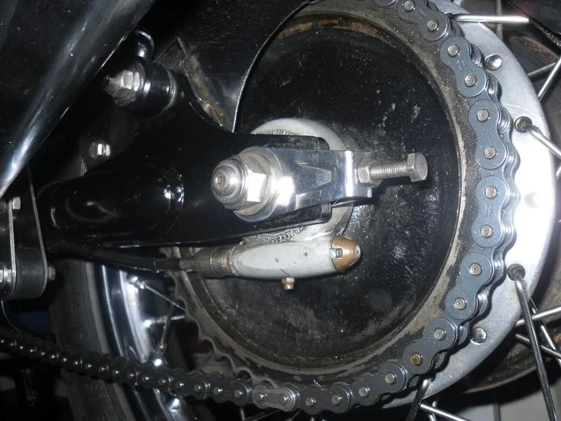 Speedometer Cable Routing (2010) | Access Norton