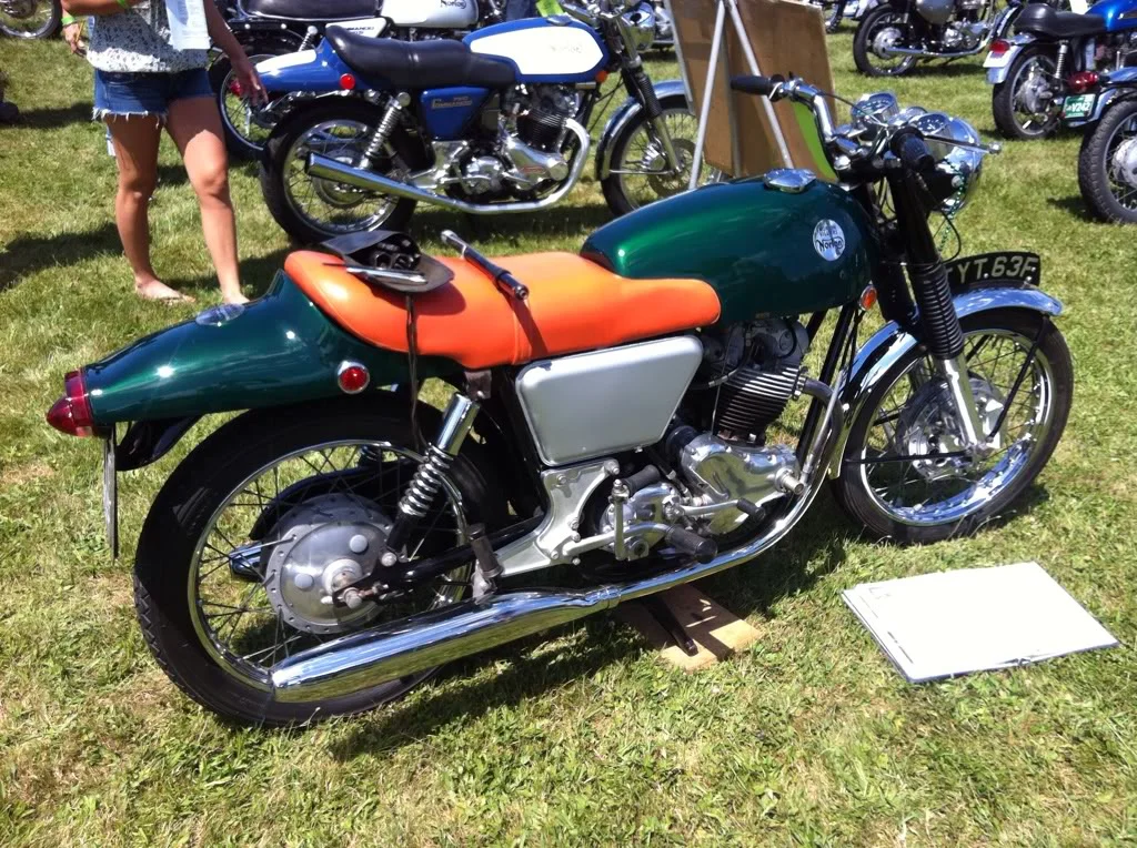 OCR9F 68 Commando your bikes in a music video! | Access Norton