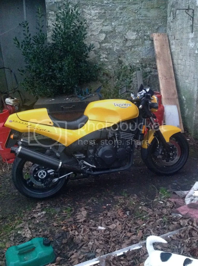 Classic Triumph T309, first ride this century. | Access Norton