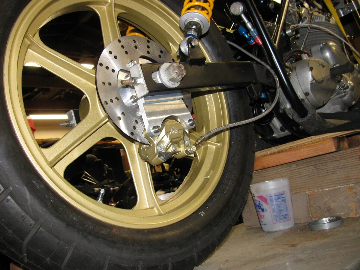 Fitting a rear disc brake on a drum brake Commando | Access Norton