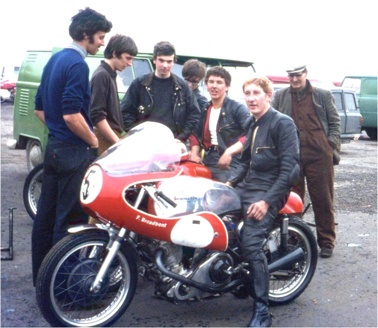 Any Pictures of the Jim Lee/Mick Grant Commando Based Race Bike ...