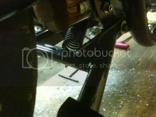 Center stand spring installation | Access Norton