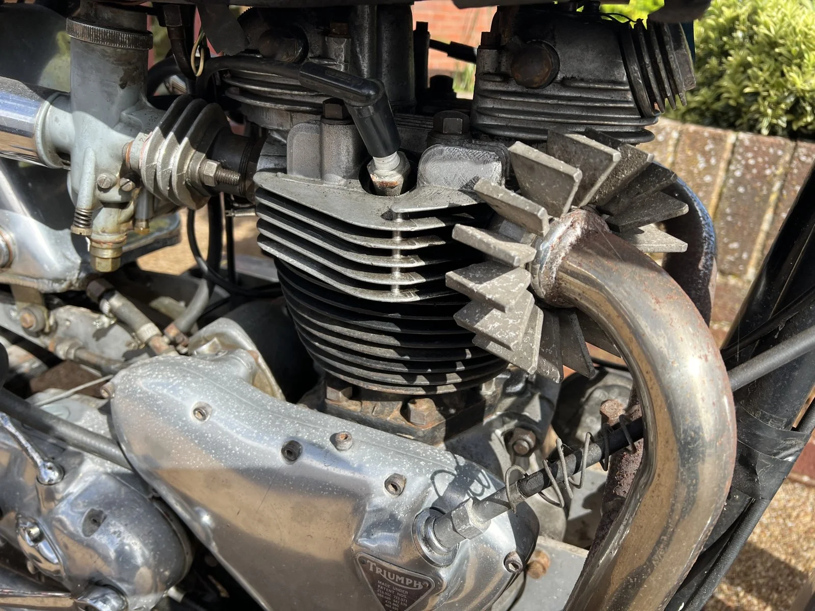 Triton T120R pre-unit engine | Access Norton