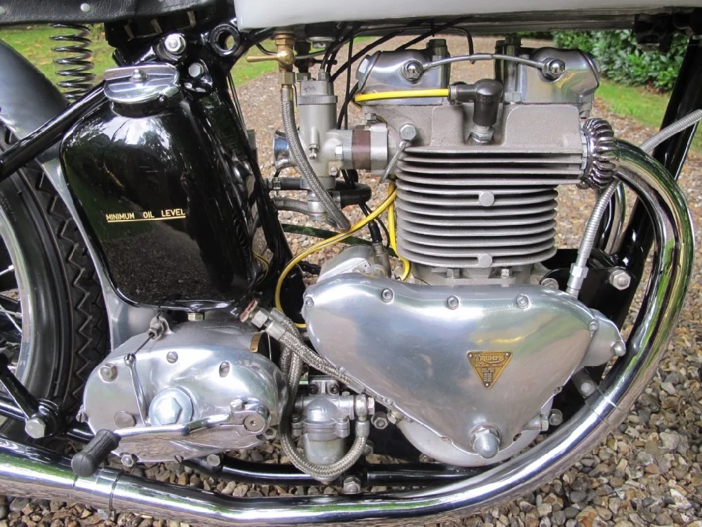 Triton T120R pre-unit engine | Access Norton